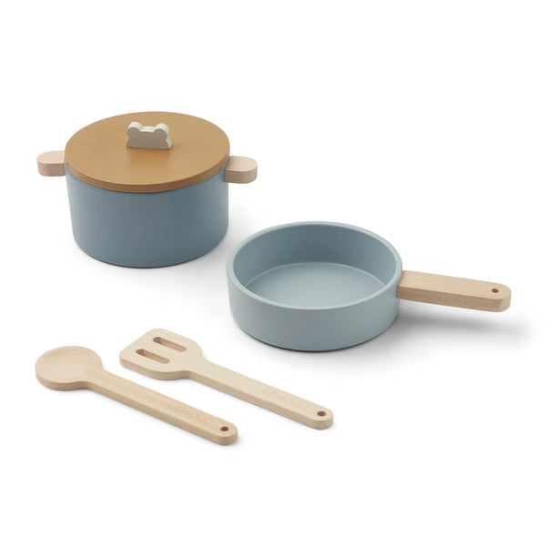 Play Kitchens & Food Sets